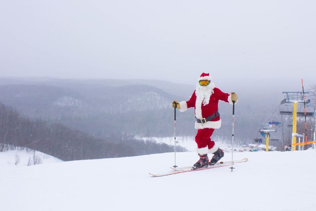 Santa on Skis | Features | Northern Express