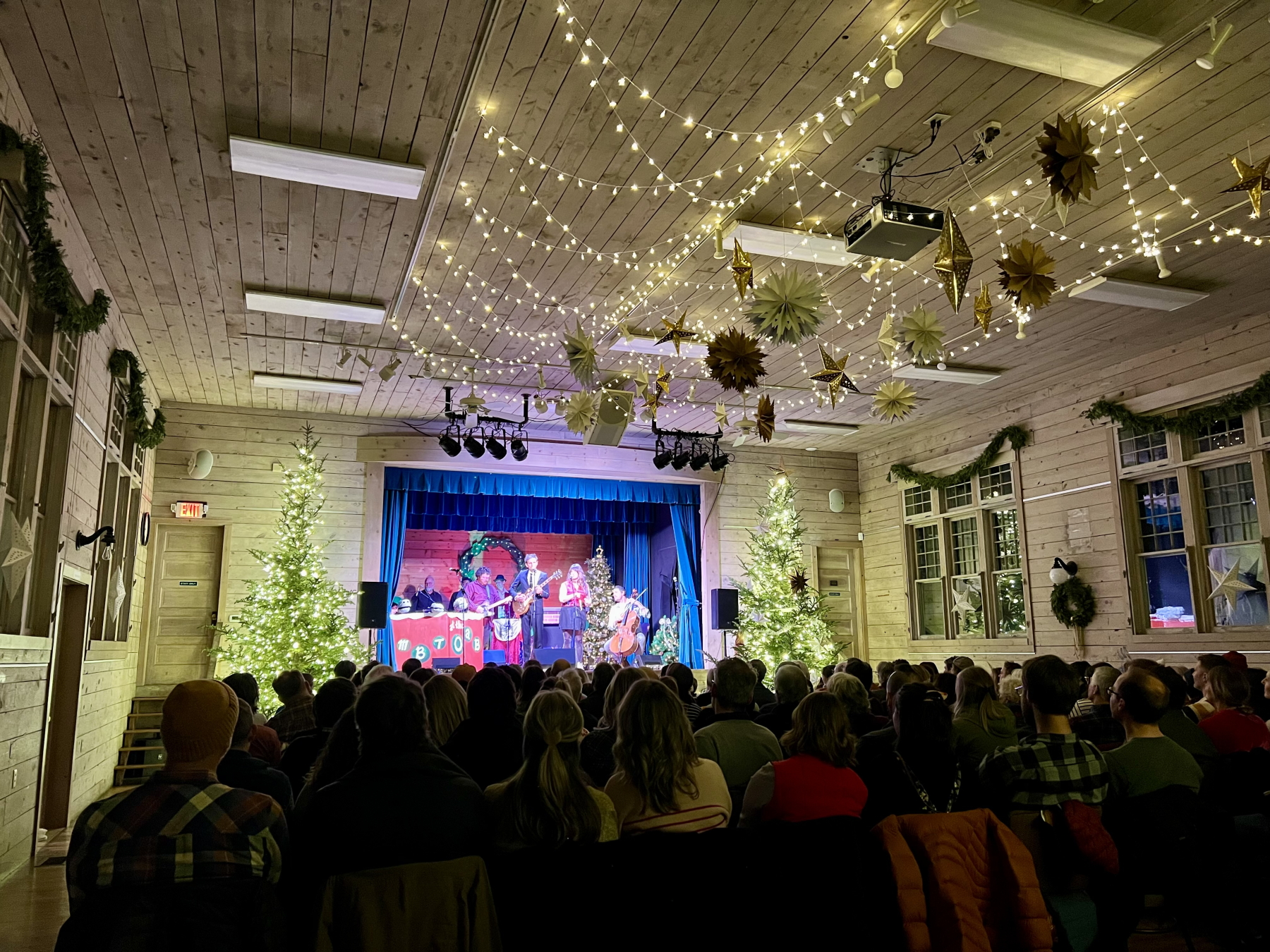 How Andrew Dost's Christmas At The Old Art Building Became Leelanau's ...